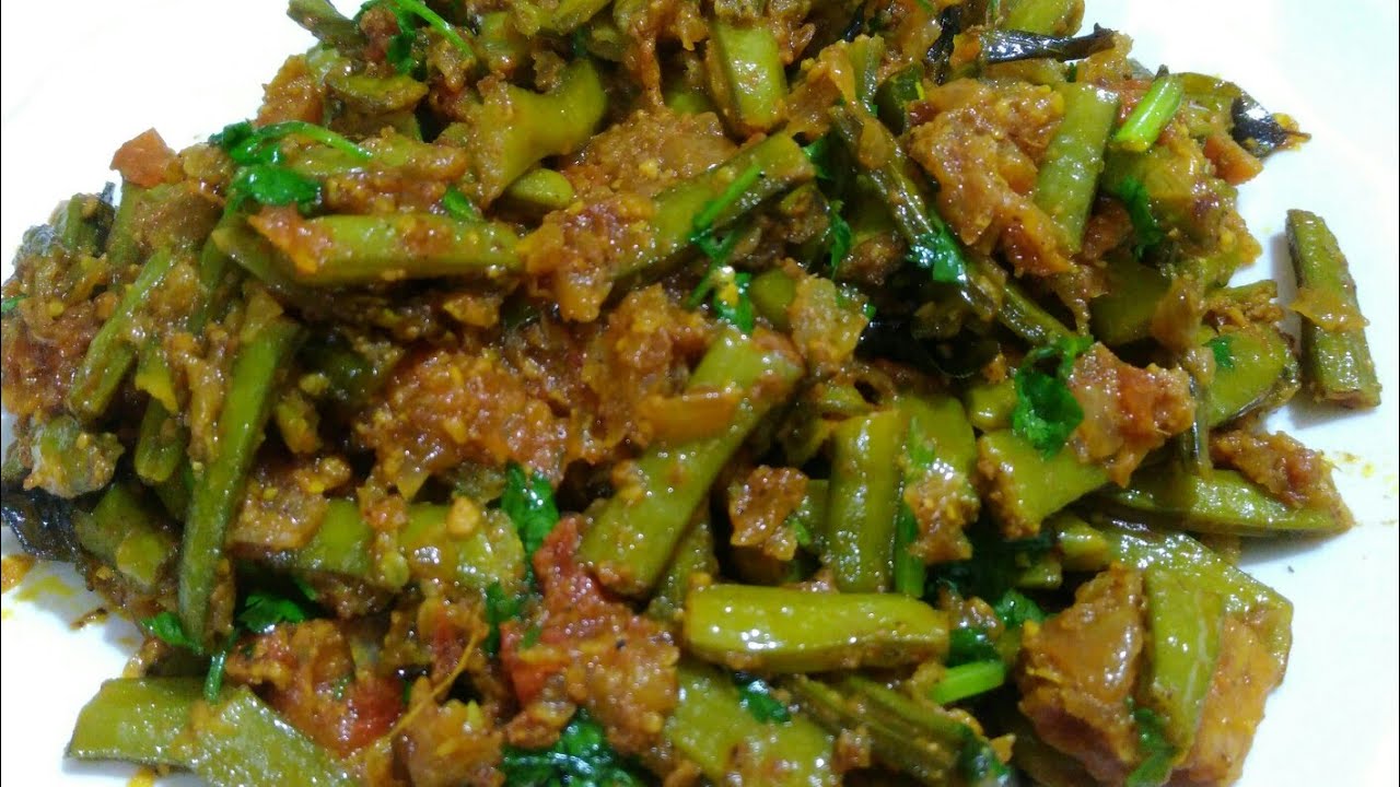 ग्वारफली की सब्जी Gawar Phali Ki Sabzi Cluster beans fried Recipe - YouTube