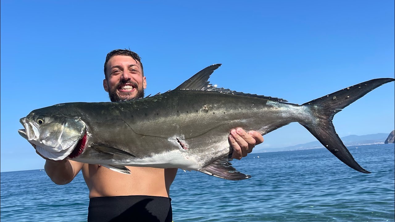 Realizzazione di un sogno! CATTURA della GRANDE LECCIA AMIA pescasub ...