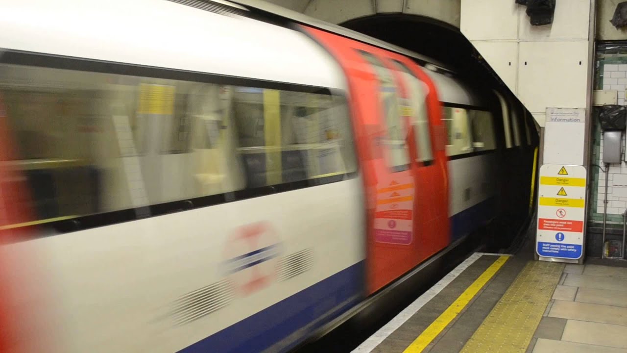 1995 Tube Stock at Kennington On The Northern Line - YouTube