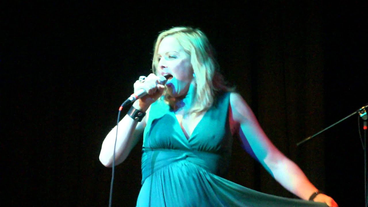 Storm Large Live Sings I Want You To Die.MP4 - YouTube