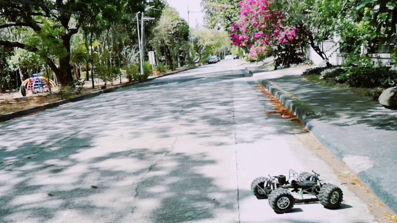 Nanda Raptor / Mad Beast 1/8 Nitro Monster Truck - YouTube