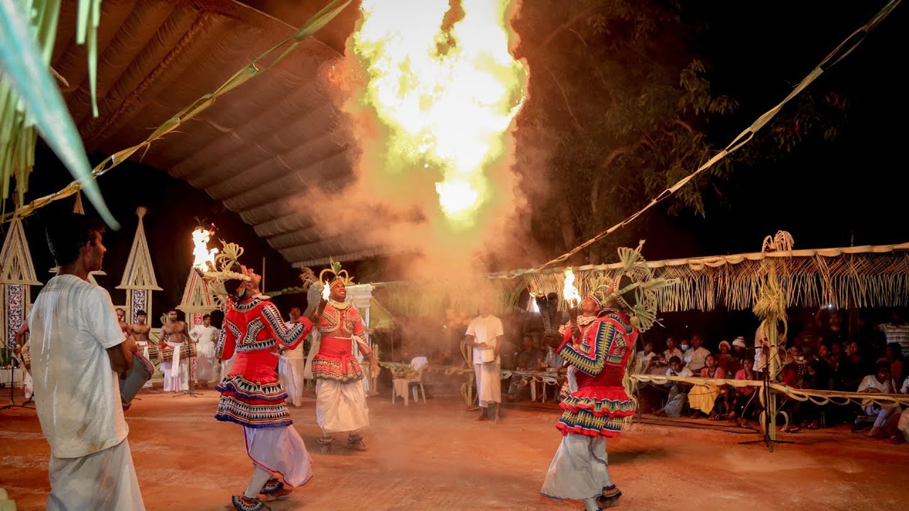 Sri Lankan Fire Dancer - GINI SISILA 🔥 ගිනි සිසිල නර්තනය | ගංගාරාම ...