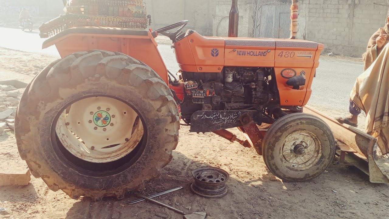 Tractor Tyre Puncher #ٹریکٹر #tractortyre #subscribemychannel # ...