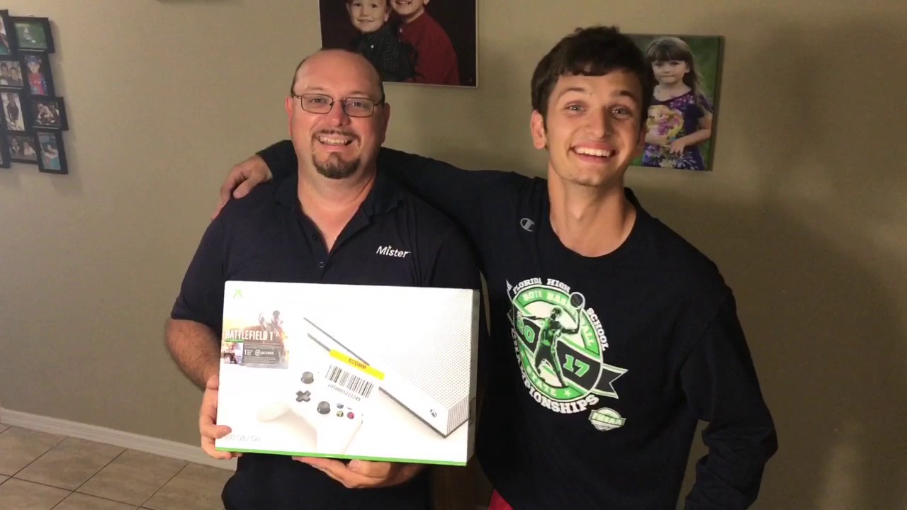 Getting My Dad A Xbox One S For Fathers Day (Battlefield 1 Edition ...