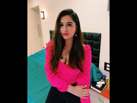Sanaya Pithawalla Cute Looking Picture Album