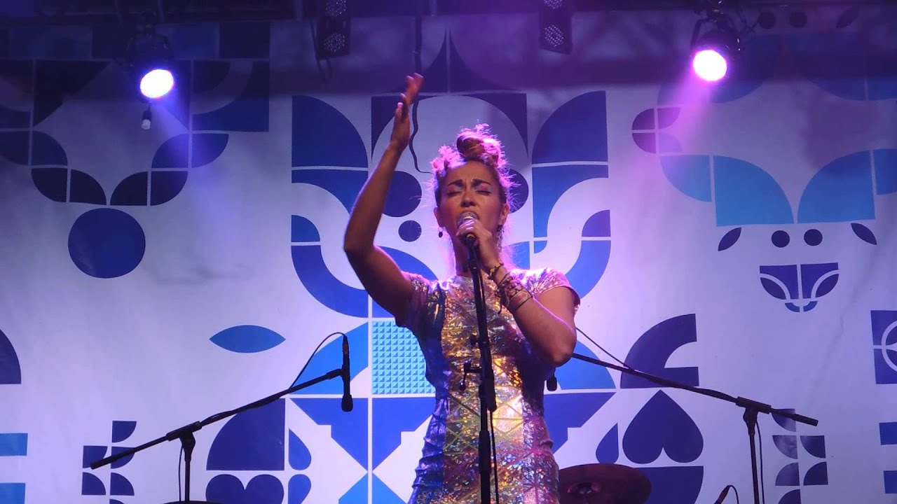 Maylee Todd II @ Montreal Jazz Fest 2013 - YouTube