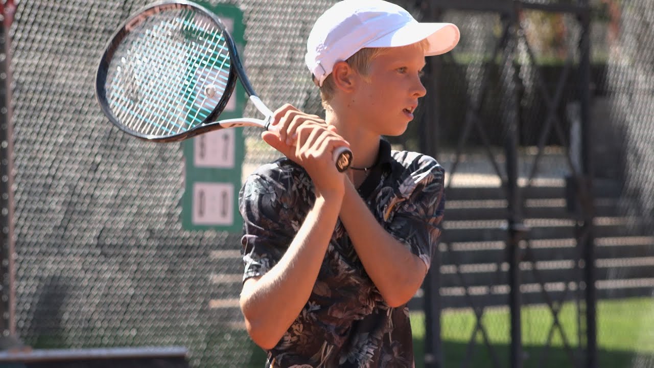 Patrick Schön – notre petit pro du tennis - YouTube