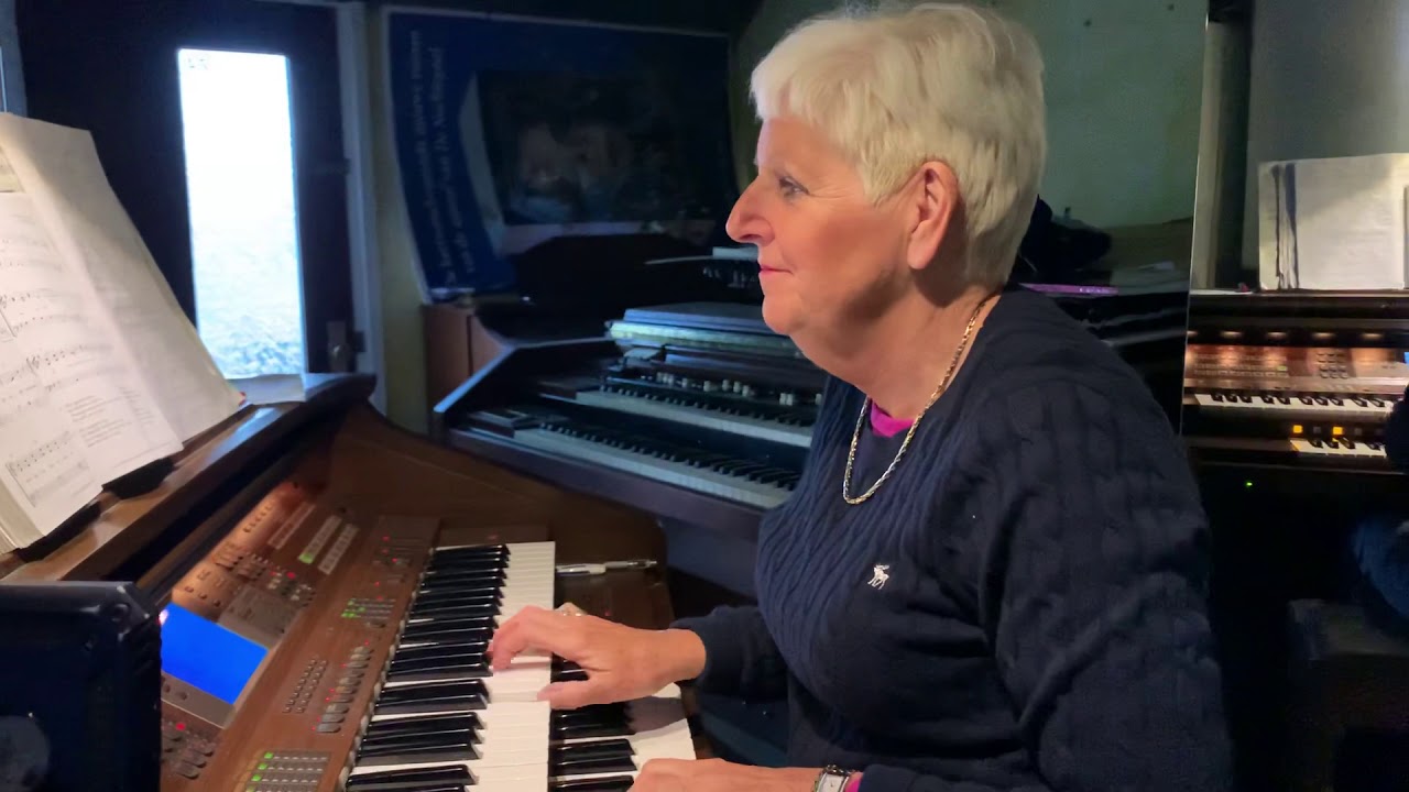 JEAN MARTYN - God loves you all - YouTube