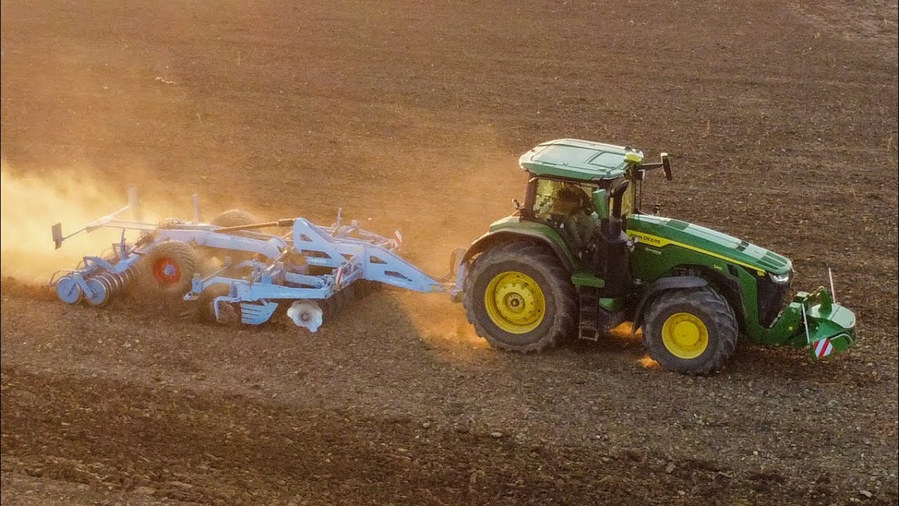 Príprava pôdy s John Deere 8340R a Lemken Rubin 12 - YouTube