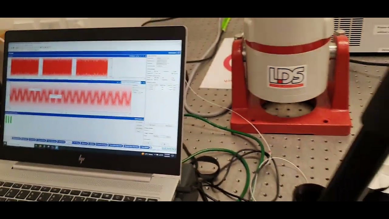 UTS Tech Lab Vibration Lab Transducer calibration part 2/2 ...