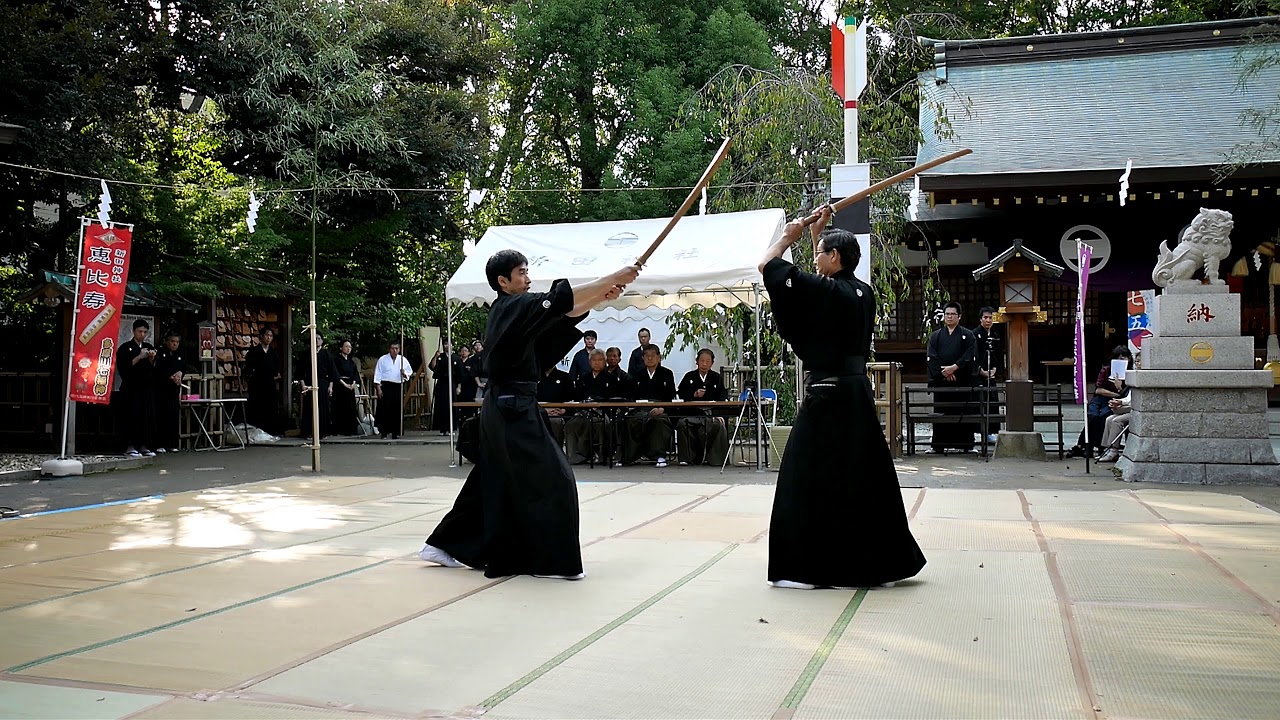 立身流兵法 Tatsumi Ryu Kenjutsu and Kodachi Nitta 2018 - YouTube