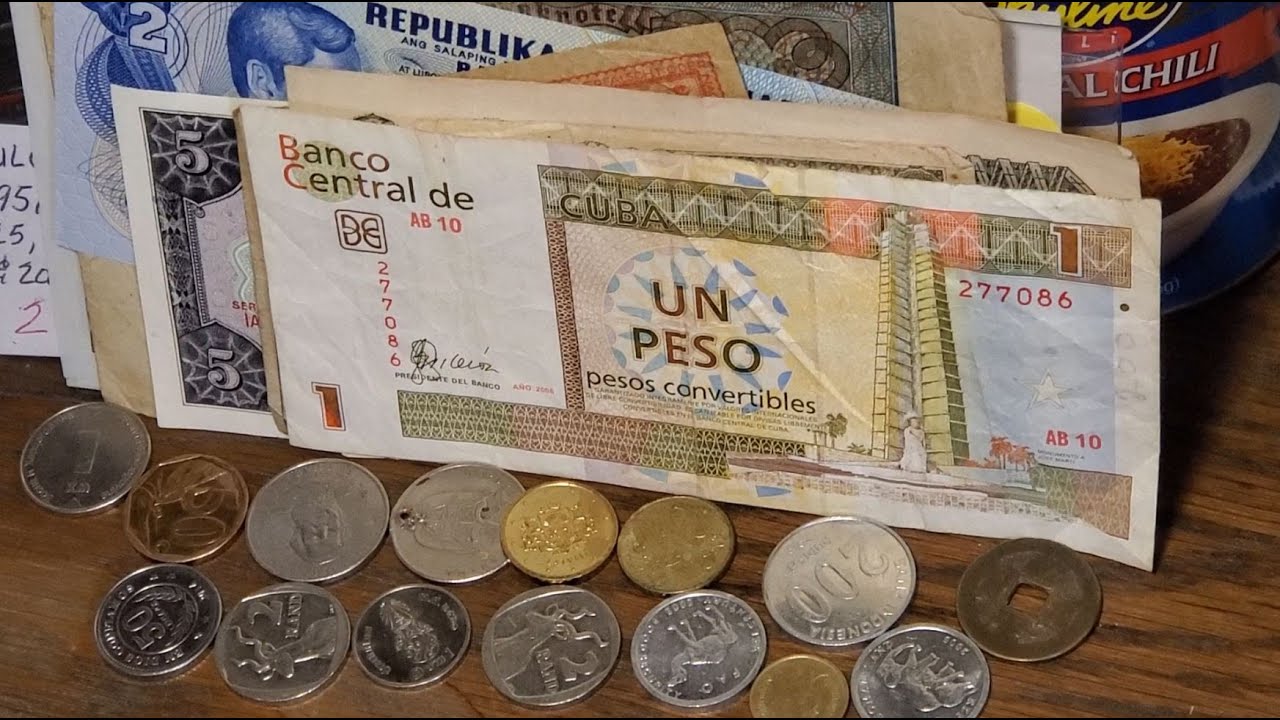 Newer foreign Coins and older world paper money from a coin show dealer ...