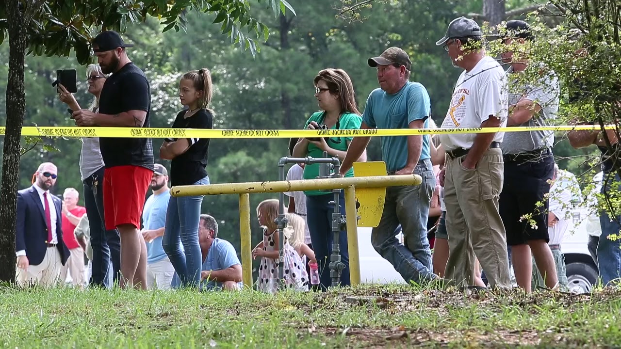 Bixby House falls 15 years after Abbeville shootout - YouTube