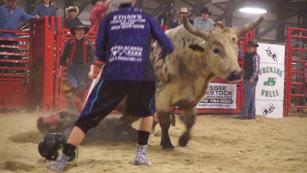 Bull Riding: Awesome Saves and Wrecks! - YouTube