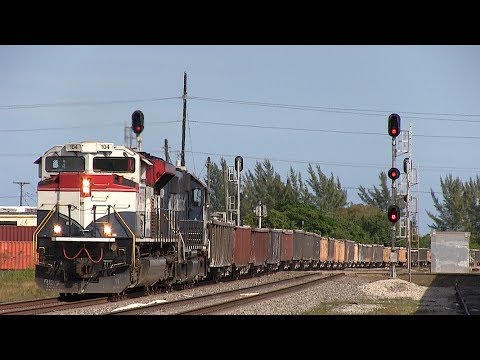 FEC Train 985 "FTL/HWD Int'l Rock Train" - YouTube