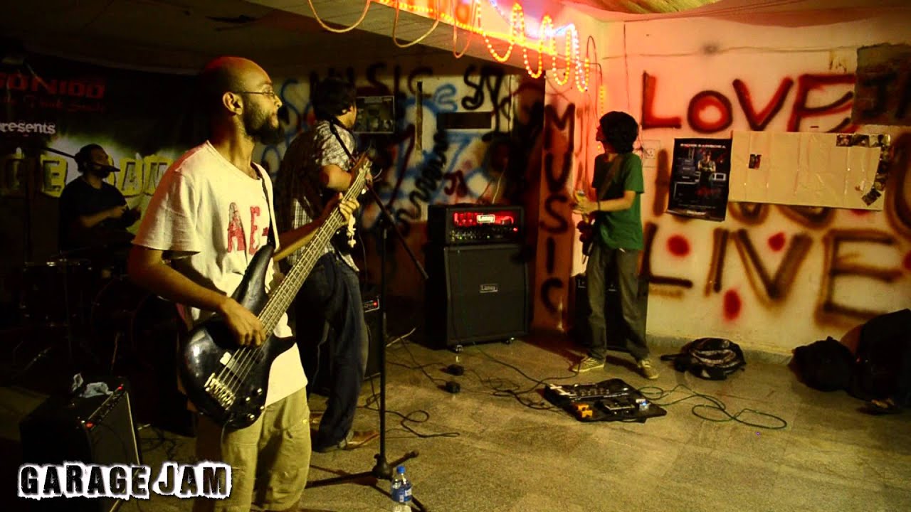 The Garage Jam - Space Behind The Yellow Room - YouTube