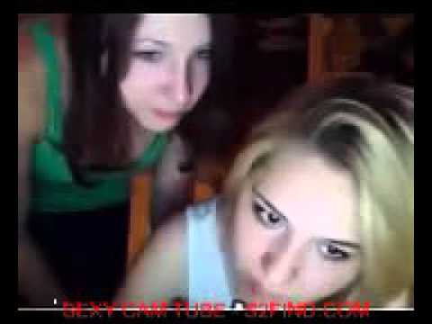Russian WebCam girls shows muscles 173 2