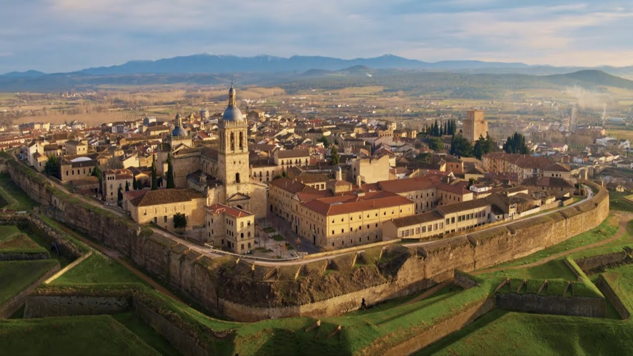 Discover Ciudad Rodrigo , Spain | 4K Walking Tour Through a Historic ...