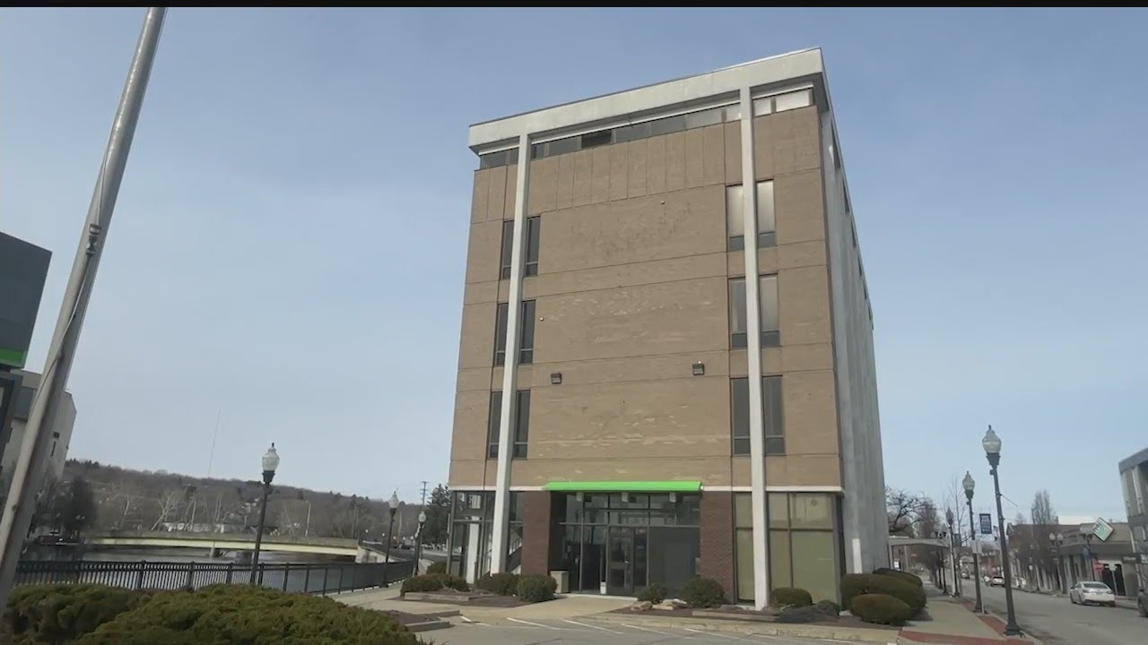Former Huntington Bank building in downtown Sharon, Pennsylvania to be ...