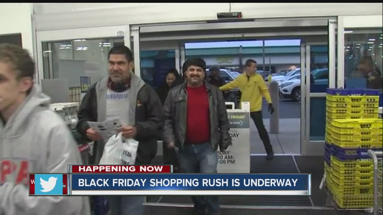 Black Friday shopping rush - YouTube