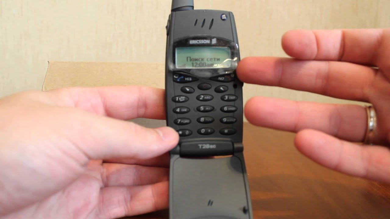 Ericsson T28s Unpackage - YouTube