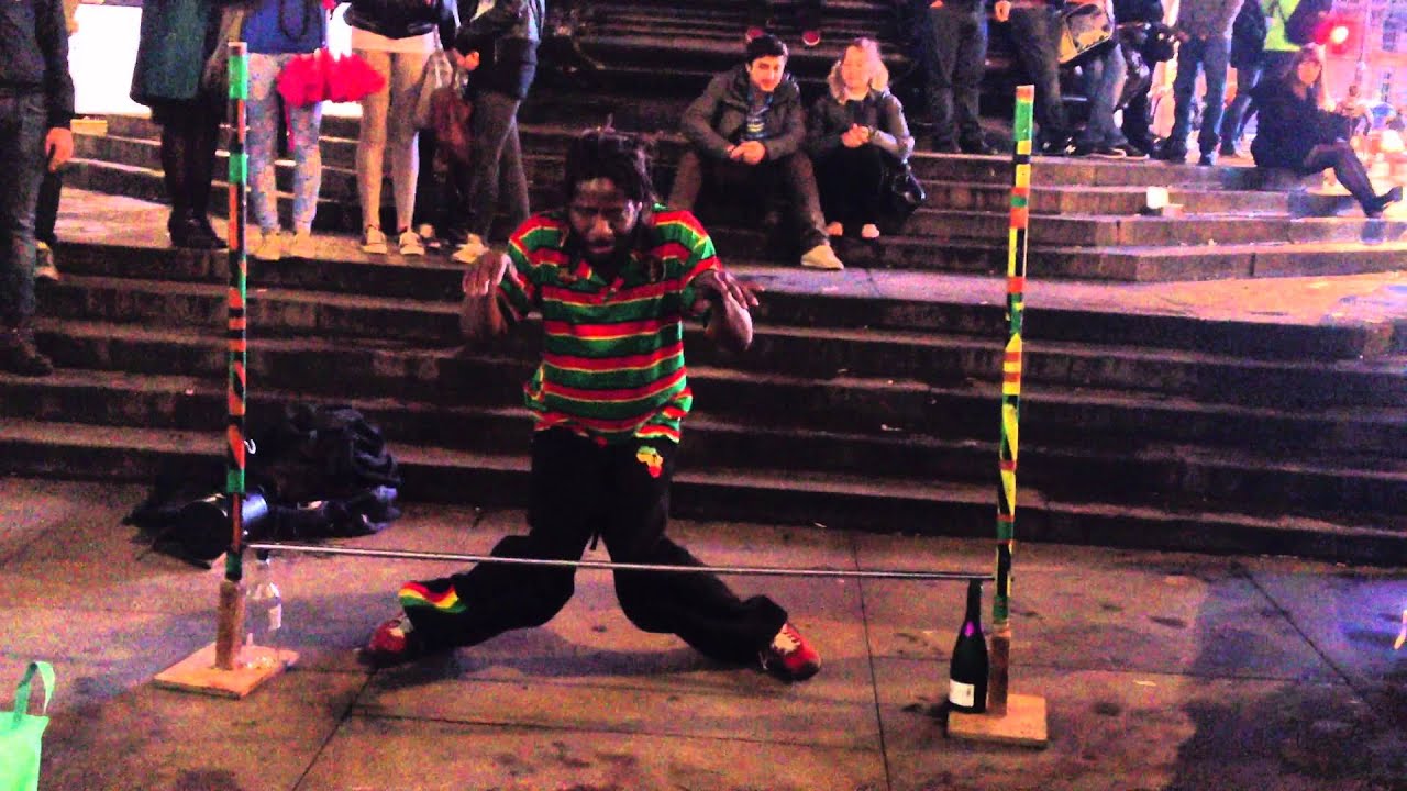 Limbo Dance at the Piccadilly Circus London (Serious Pro) - YouTube
