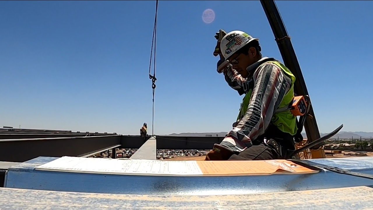 Day in the life of a Union Ironworker: Starting in the raising gang and ...