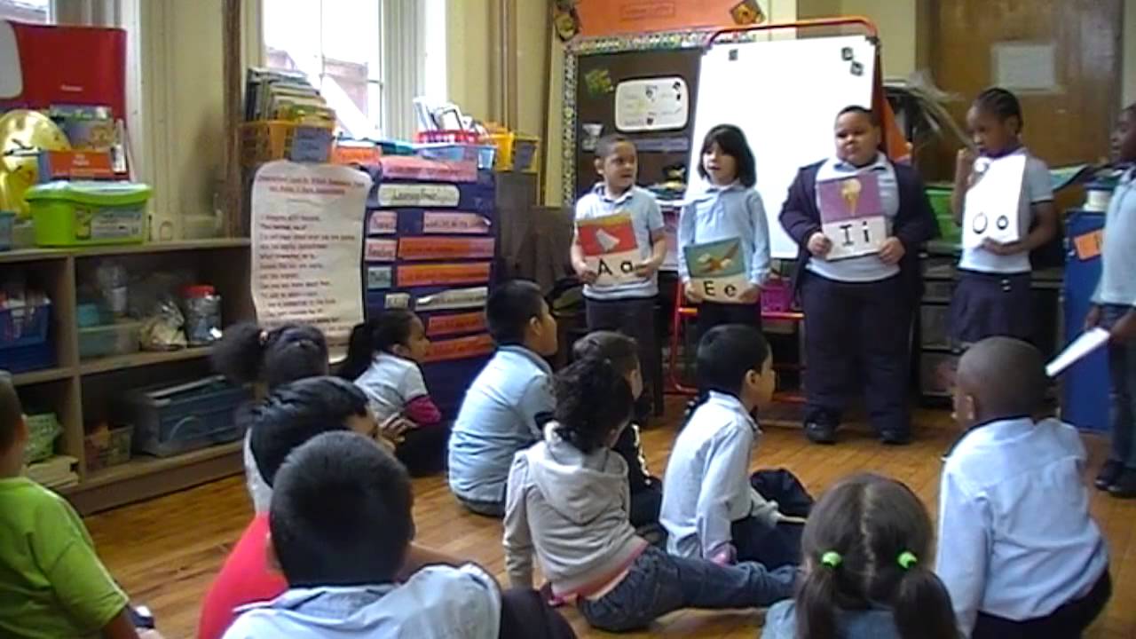 SSRW Phonics Songs Snapshot - YouTube