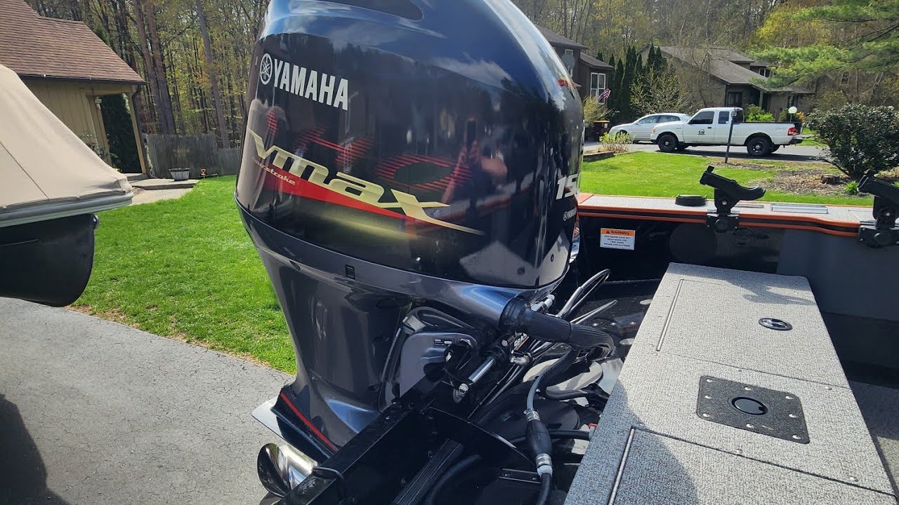 YAMAHA VF150 LOWER UNIT GEAR LUBE SERVICE. 150HP VMAX SHO 2016 - YouTube