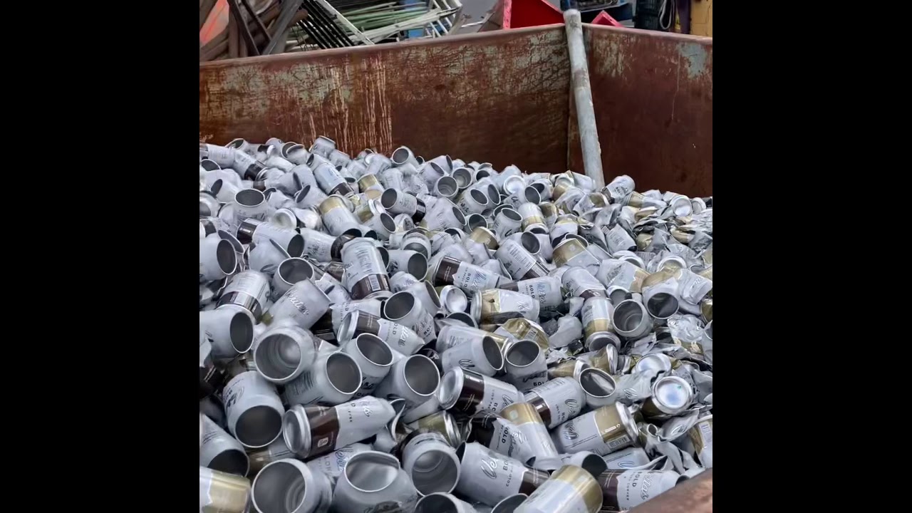 How to bale Aluminum cans by magnet - YouTube