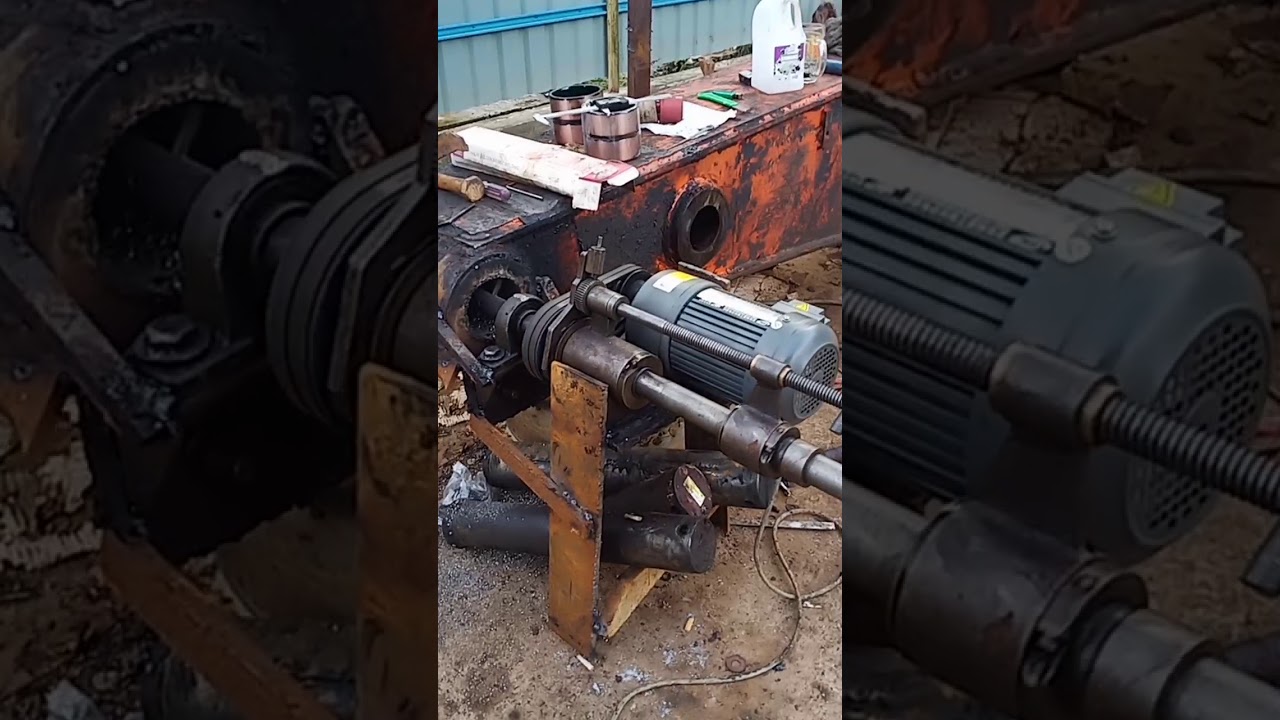 Line boring machine Arm Hitachi - YouTube