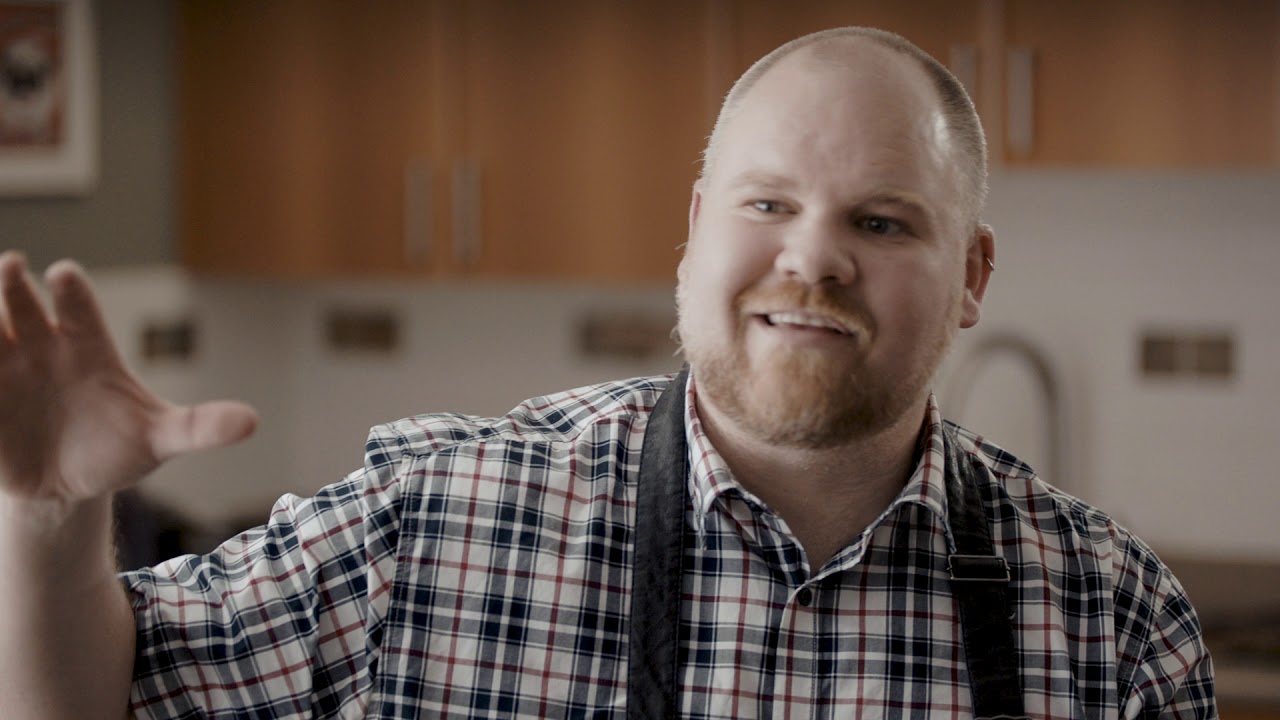 BBQ Pit Master Rusty Johnson of Rusty's BBQ Talks BBQ (60s) - YouTube