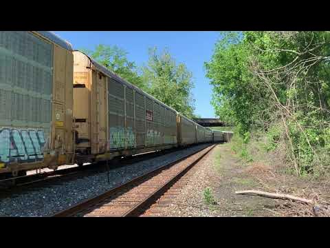 CSX D780-21 with 2746 Leading - YouTube