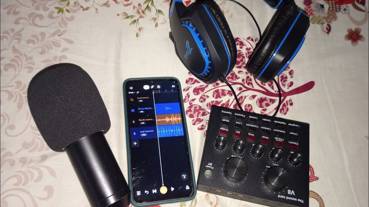 How to connect V8 sound card and condenser Mic to Bandlab Mobile. Use ...