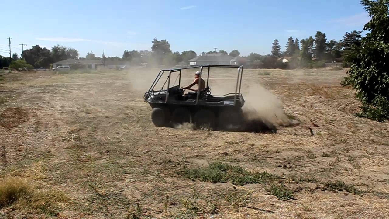 Argo Avenger 8x8 750i - Zero Radius Turning - YouTube