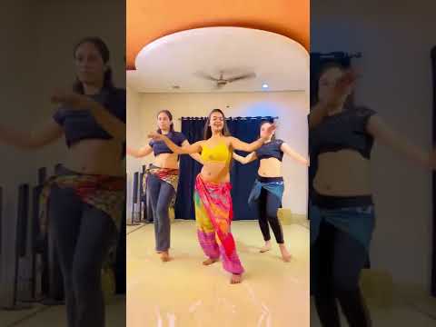 1, 2, 3, 4 dum tak duk tak tak #ballydance #group #dance #fun