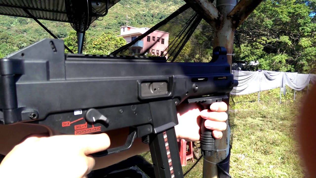 VFC UMP.45 FULL AUTO - YouTube