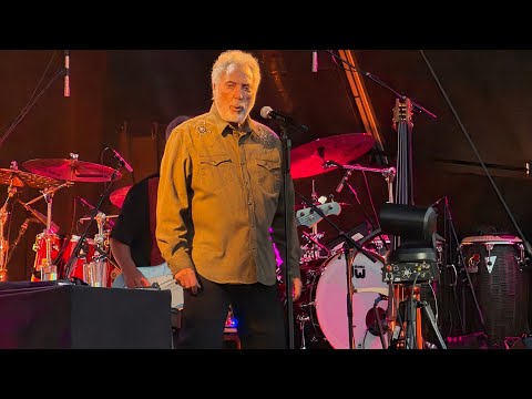 LIVE - Green, Green Grass of Home - Tom Jones encore (Kingsholm Stadium Gloucester 28.06.2026)