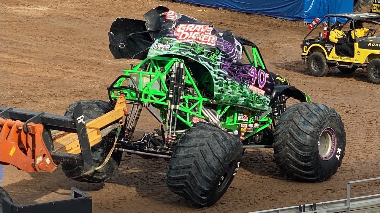 Monster Jam World Finals XXI Freestyle | Grave Digger (Weston Anderson ...