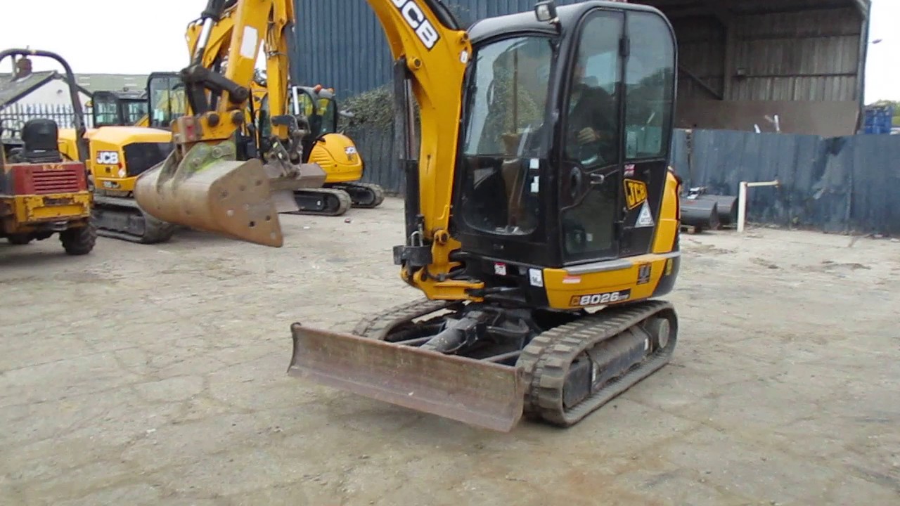JCB 8026 CTS MINI DIGGER YEAR 2014 BUILD - YouTube