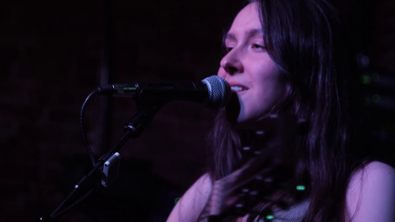 Natalie Holmes - Umbrella (Live on #CalmPlaces tour 2017) - YouTube