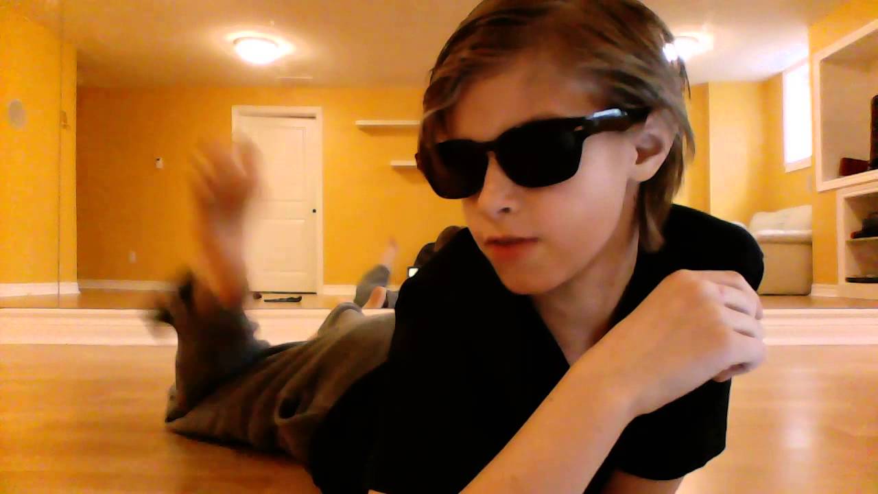 FLEXIBILITY#5 TAKING OFF GLASSES WITH FEET !!!!!!! - YouTube