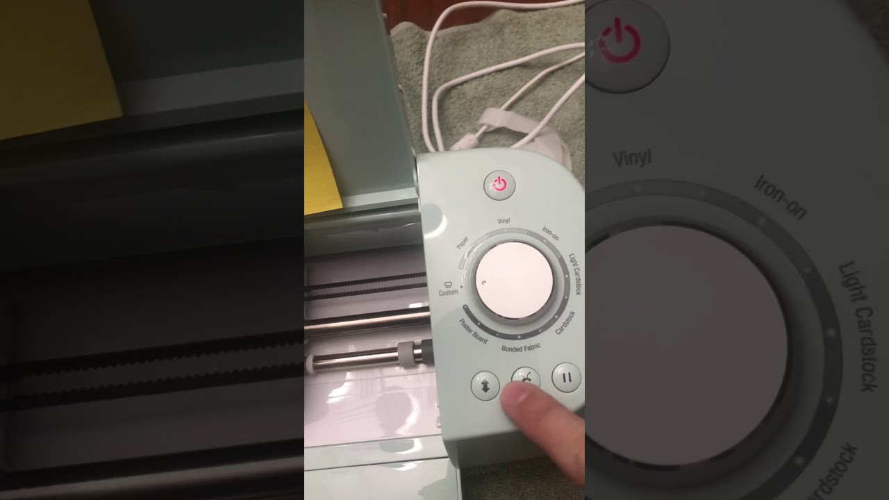 Solid red light Cricket Explore Air 2 - YouTube