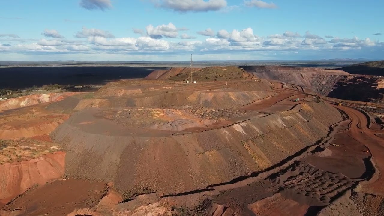 Iron Knob Mine - YouTube