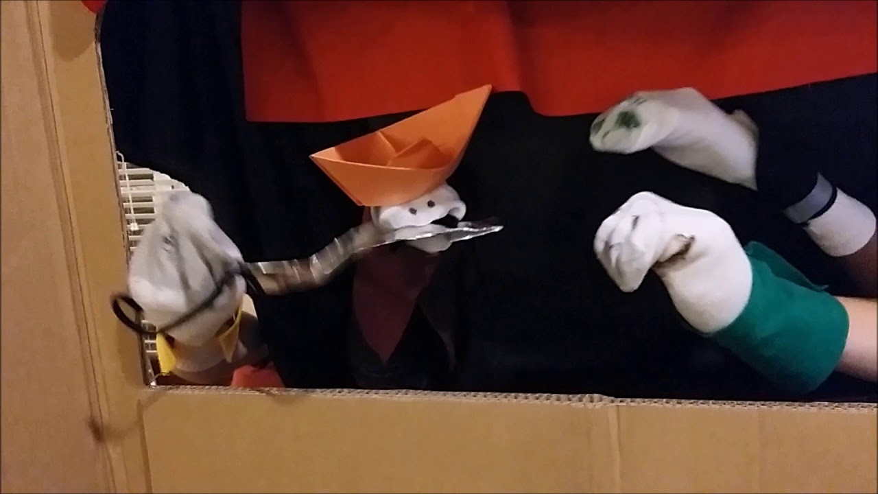Shakespeare puppet theater - YouTube