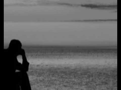 Yasiyorsun Ama Gözlerin Kapalı