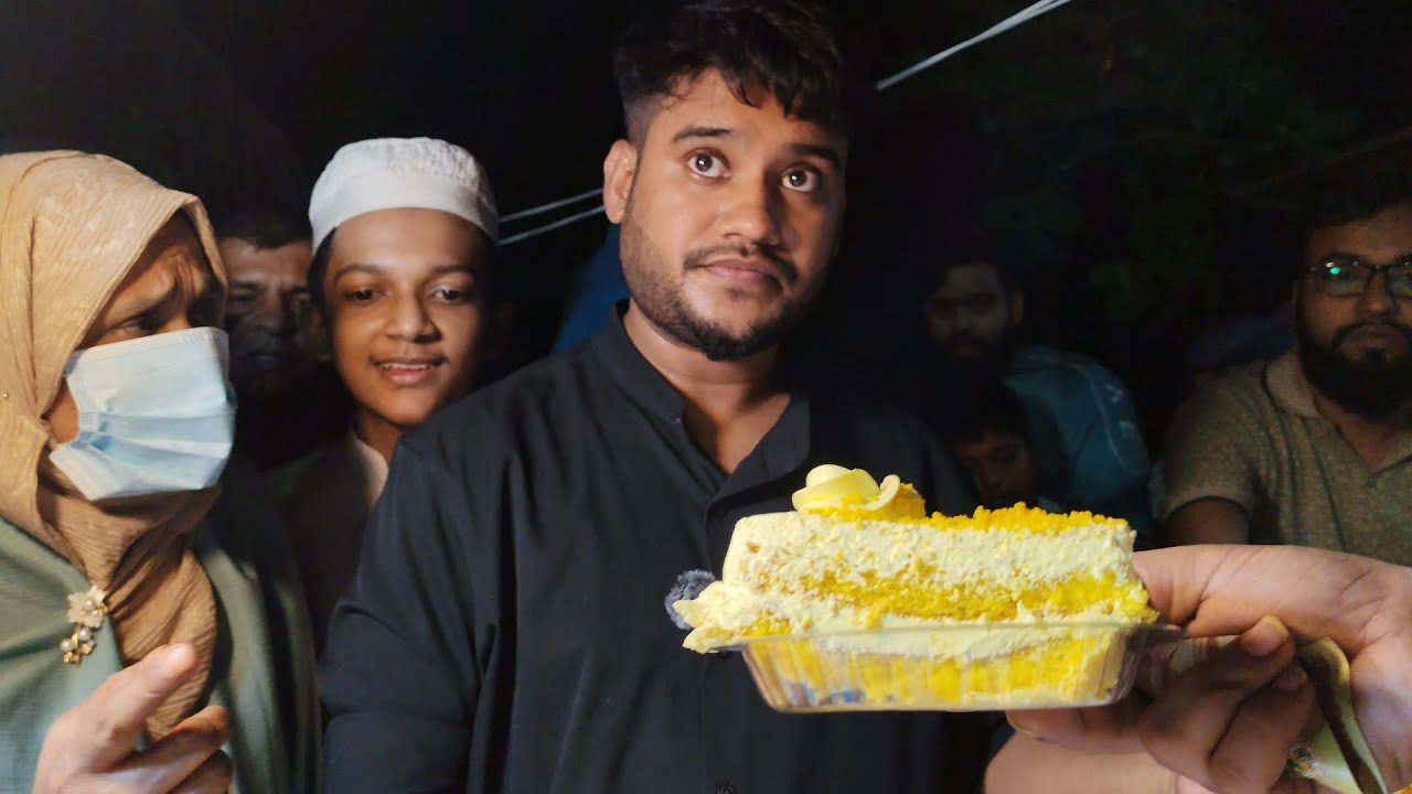 At Zakir's shop, the viral cake seller in Agargaon / dkj bd food. - YouTube