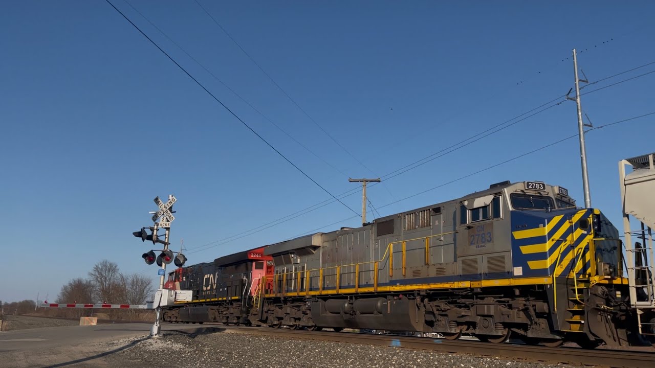 NS 29P meets NS 60A with CN 2783 in Roling Prairie - YouTube