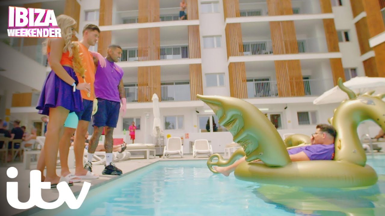 Callum's career is on the line! | Ibiza Weekender S6 Ep.8 | Full ...