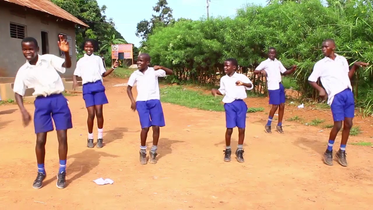 Smash Dance crew Dancing Raha by Eddy Kenzo - YouTube